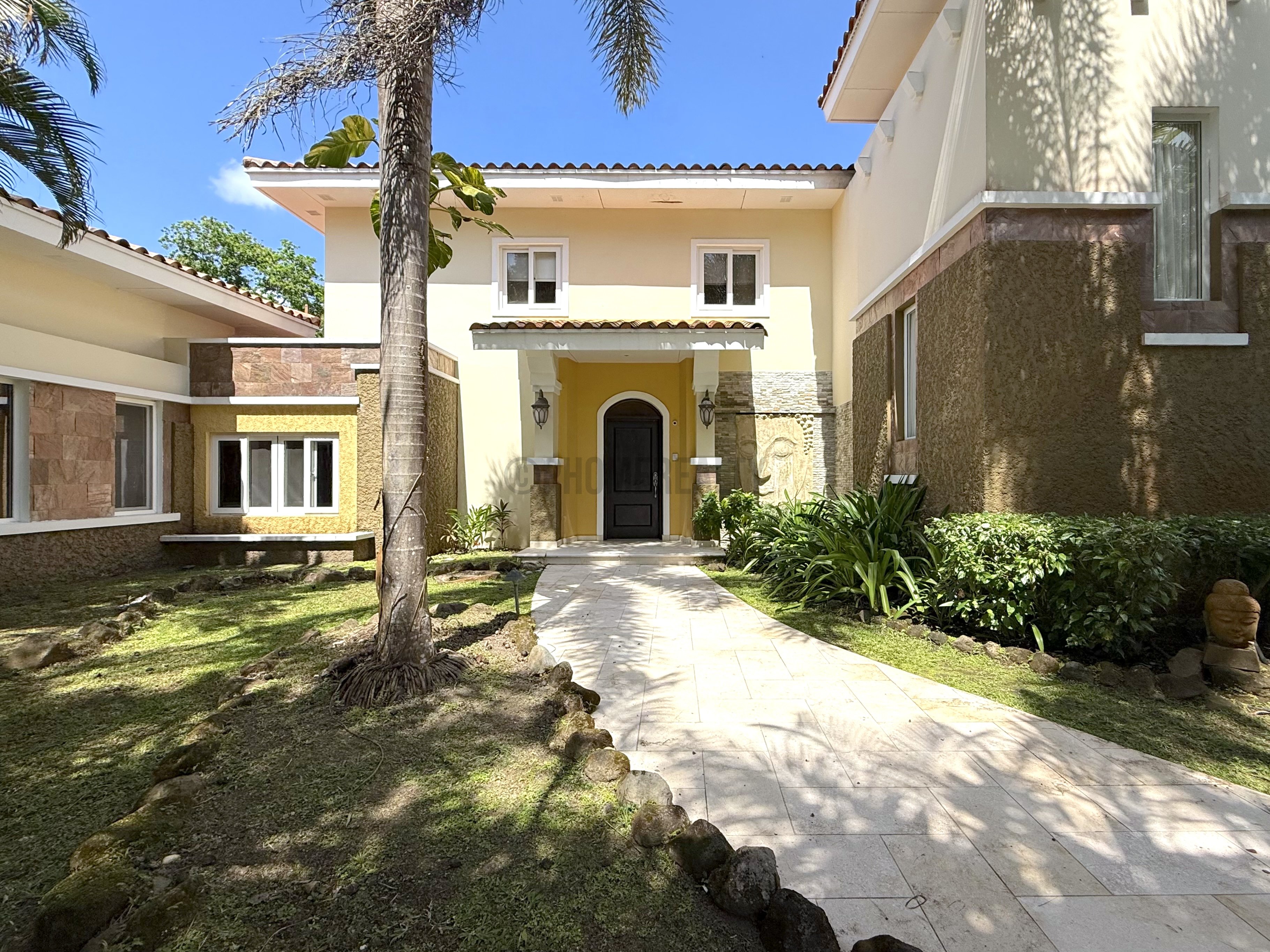 Beautiful Home for rent in Panama Pacifico